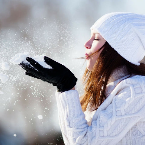 Why You Should Wear Sunscreen In The Winter, And How To Do It Right ...